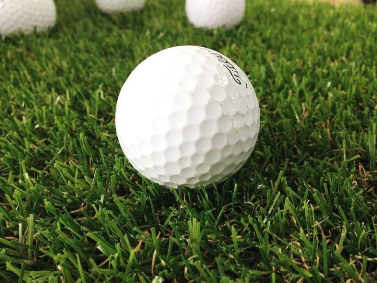 Kích Thước Bóng Golf Bao Nhiêu? Đặc Điểm Các Loại Bóng Golf