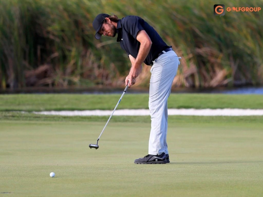 Thảm Tập Putting Laser Pro Vs Thảm Tập Putt Thông Thường: Lựa Chọn Nào ...